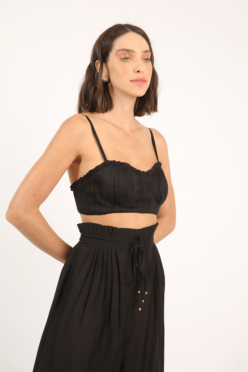 Top Drapeado Nous Framed - Preto - Gallerist